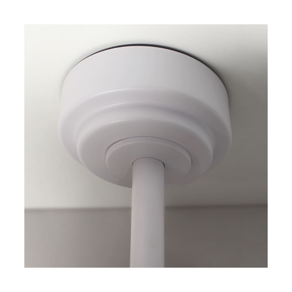Moss Mini White LED Ceiling Fan 46W 5520Lm CCT Dim - CristalRecord